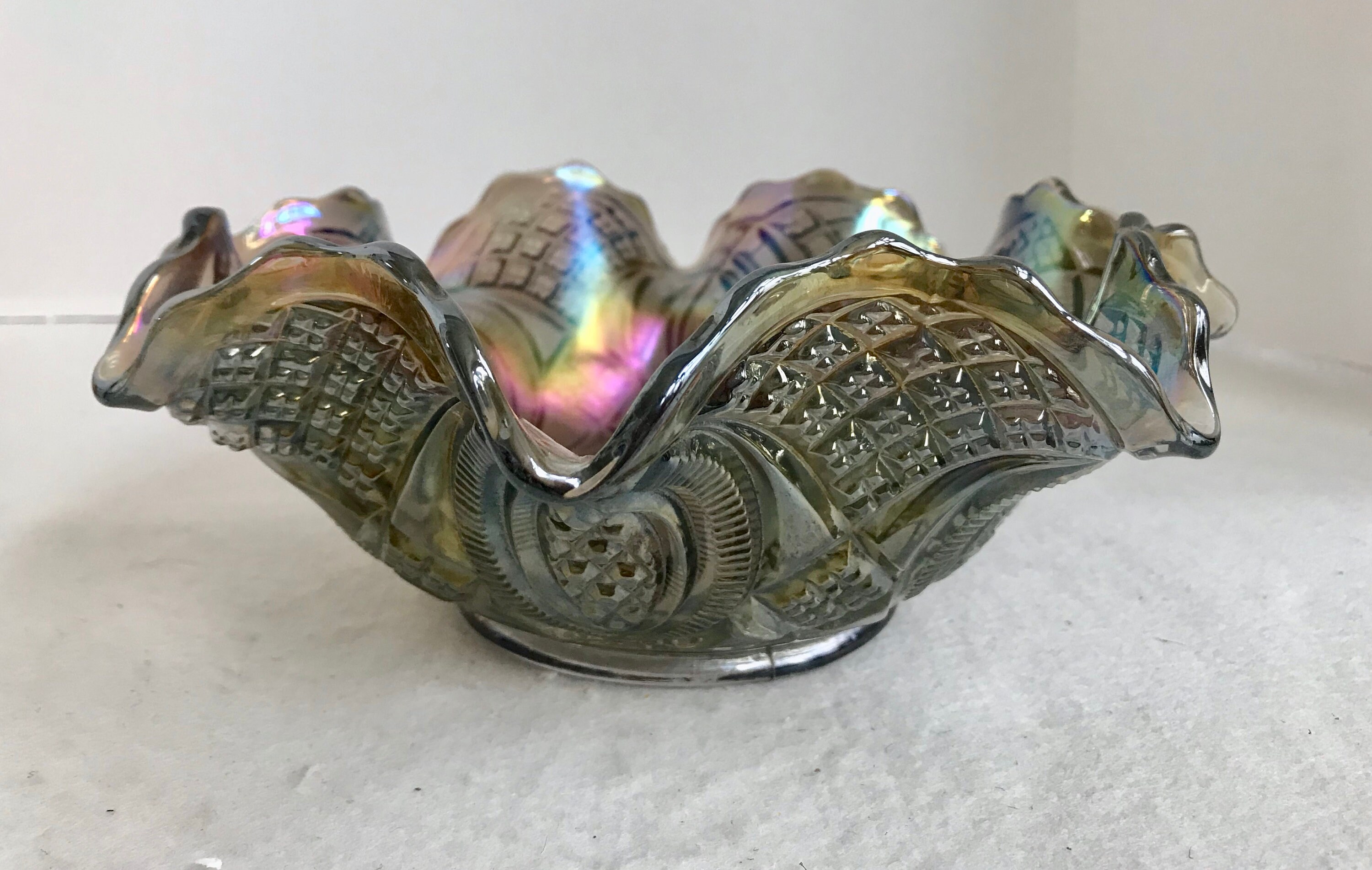 Imperial Glass Smoke Diamond Ring Ruffled 9 1/4 Carnival | Etsy