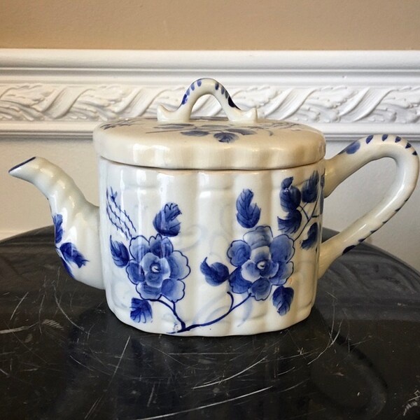 Blue Willow Teapot - Etsy