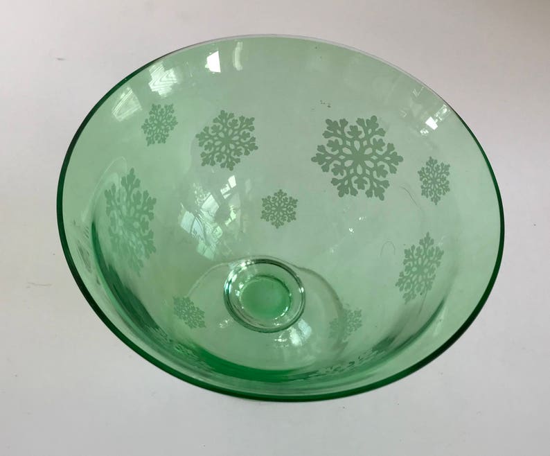 Green Snowflake Glass Snowflake Footed Bowl - Etsy