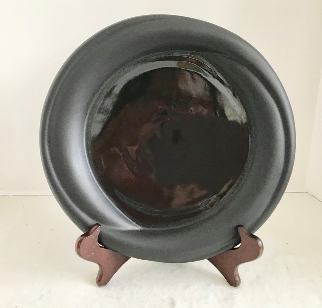 Peter Saenger Matte Black Art Pottery 11" Dinner Plate - Etsy