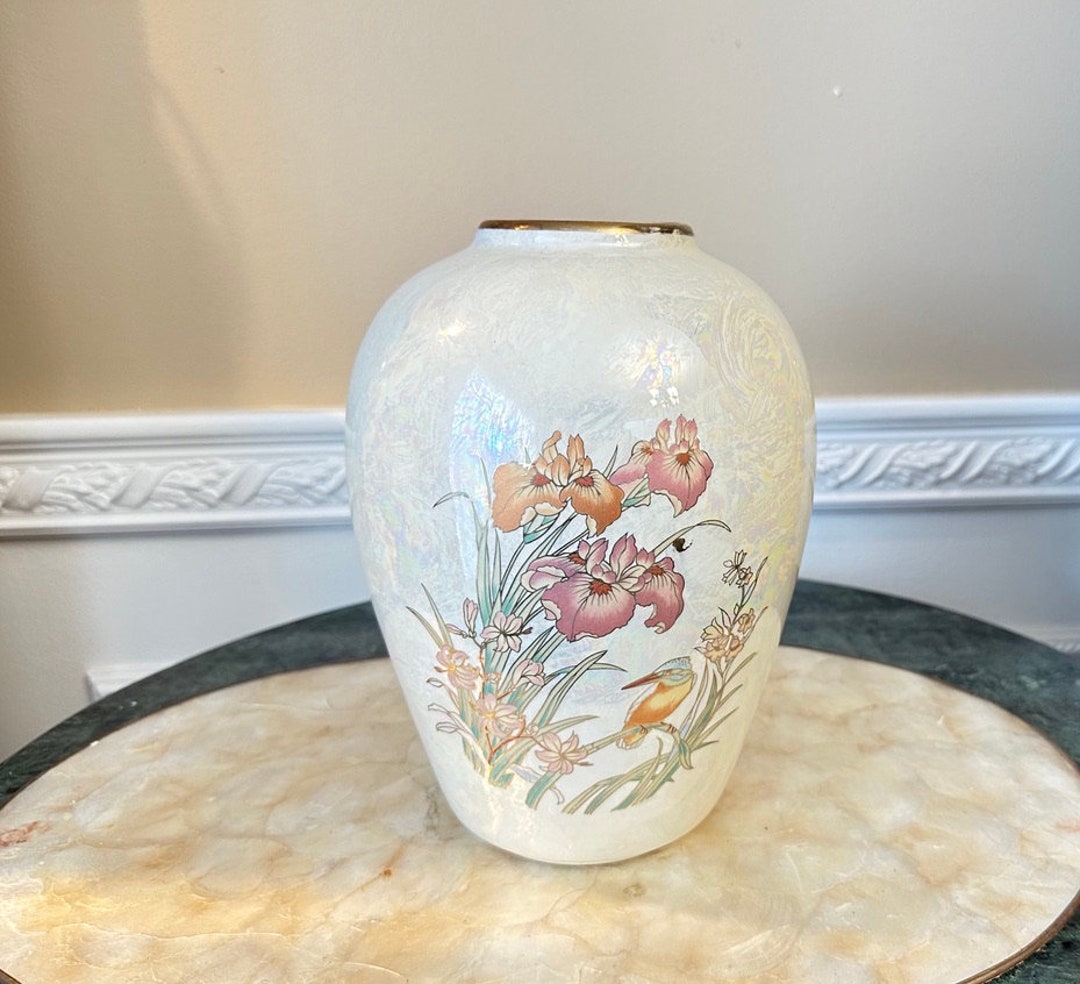 Oyster Shell Iridescent Glaze Pottery 9 1/2" Vase With Flowers and Gold ...