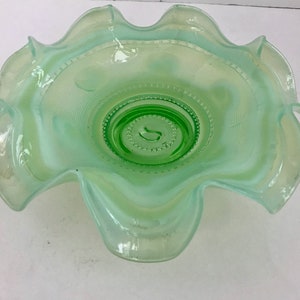 Vintage Jefferson Glass Astro Pattern 9" Green Opalescent Bowl With ...