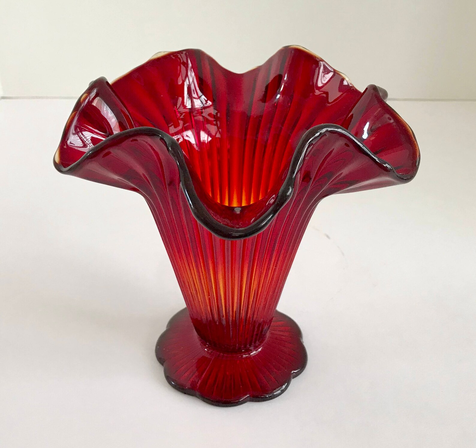 Vintage Fenton Ruby Red Amberina Glass Sheffield 6" Flared Vase - Etsy
