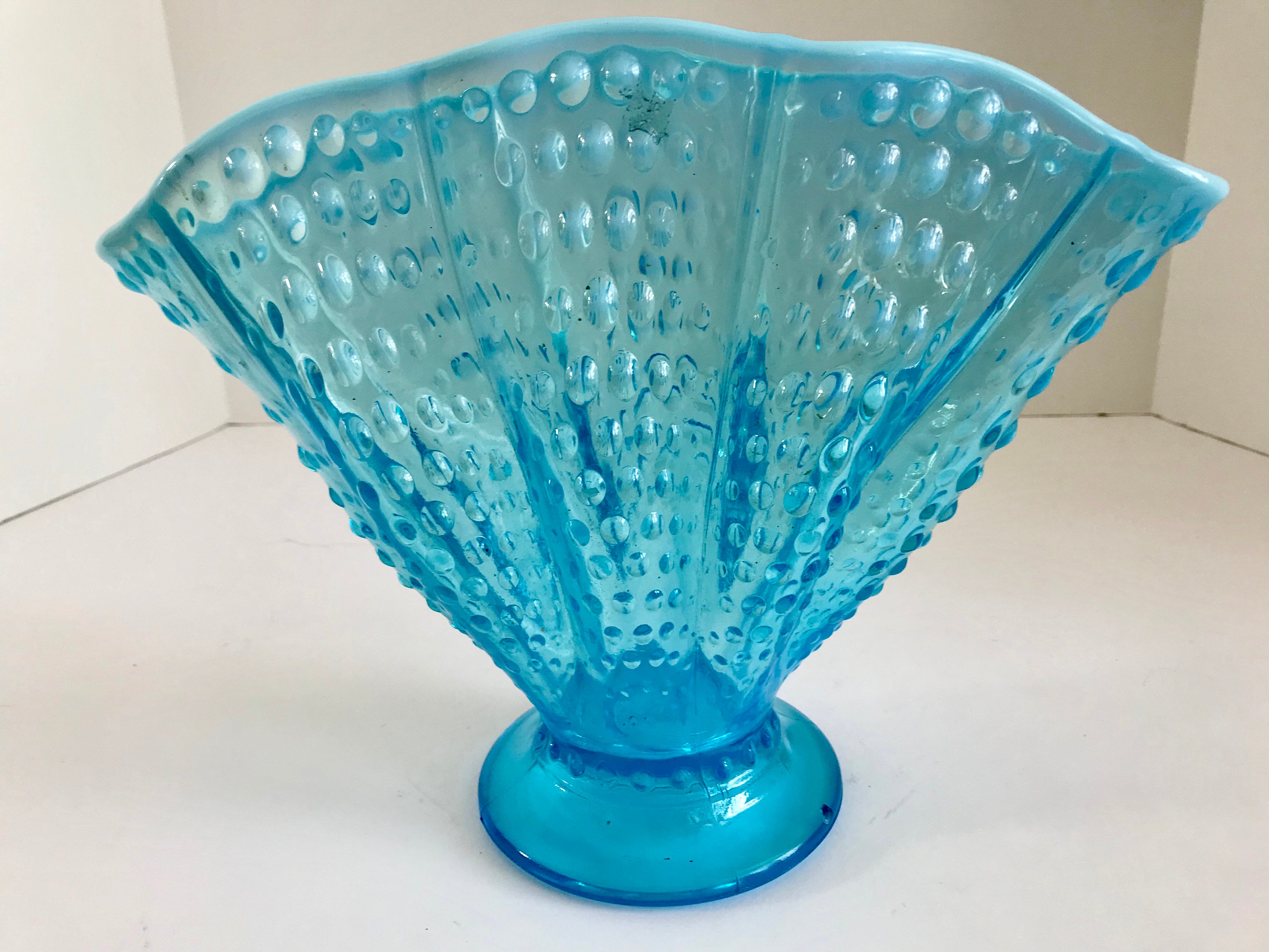 Vintage Fenton Blue Opalescent Hobnail 10 1/2 Fan Vase | Etsy