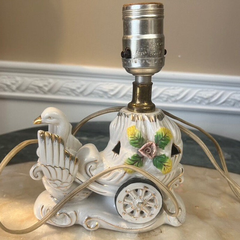 Swan Porcelain Lamp - Etsy