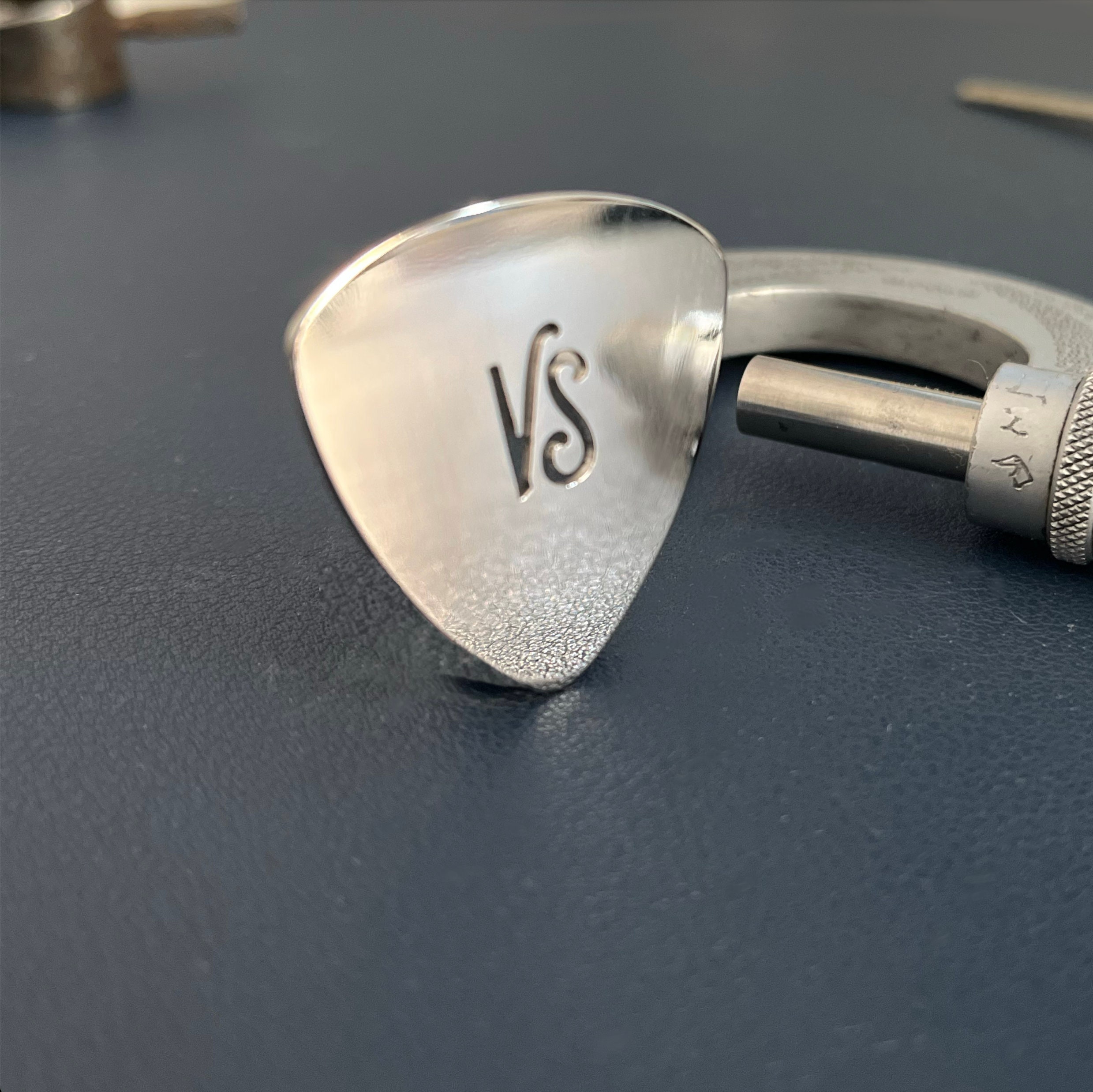 Gibson ES 335 Epiphone Sheraton-ii PRO Scratch Plate Polished Brass or ...