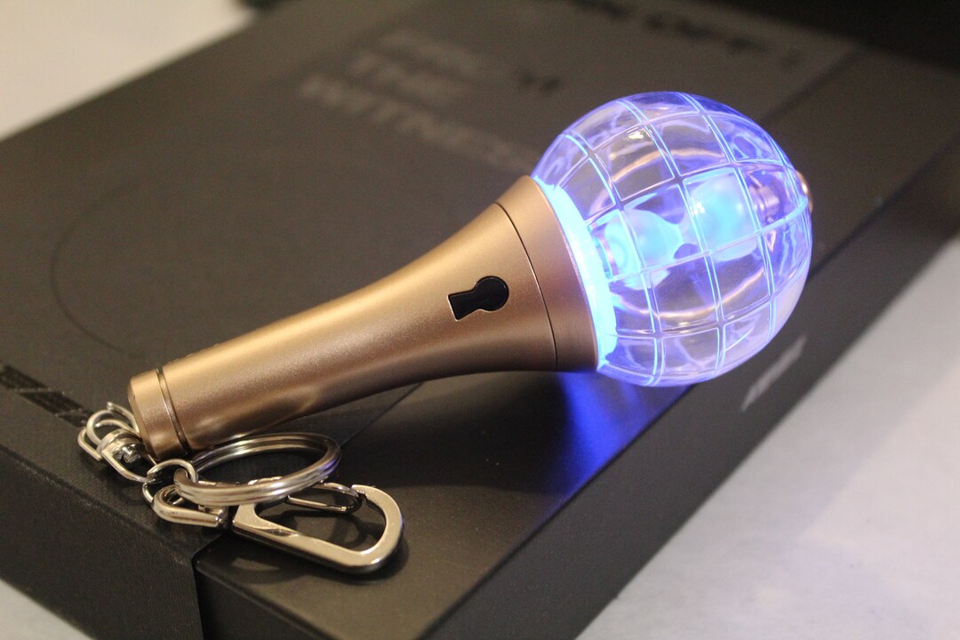 Ateez Light Stick Keychain, ATINY Keychain, ANITEEZ, Ateez Lightstick ...