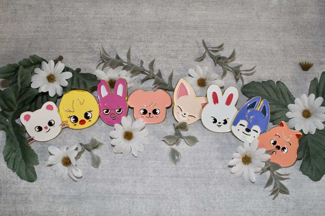 Stray Kids SKZOO Enamel Pins, Stary Kids Pins, SKZOO Pins, Wolfchan, Jiniret, Bbokari, PuppyM ...
