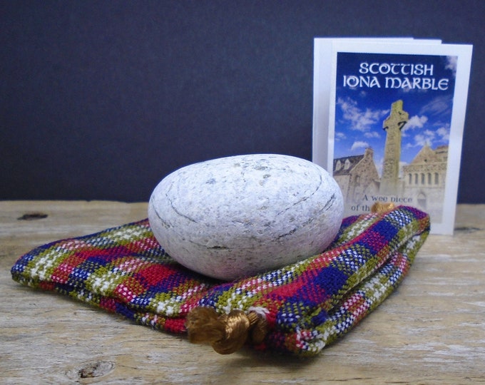 Iona Marble Lucky Pebble - Scottish Unpolished Sea-washed Rough Stone ...