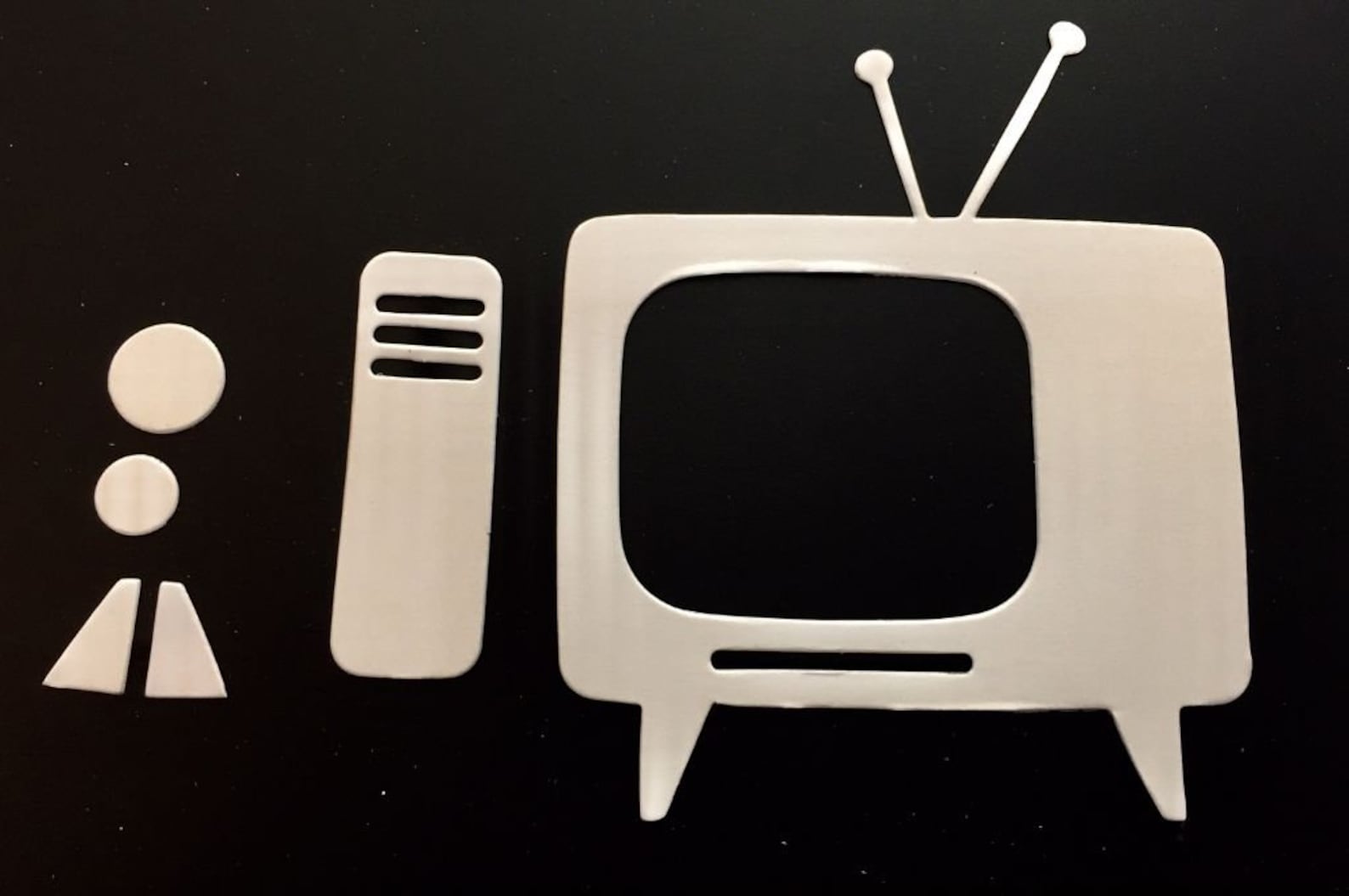 Tim Holtz Die Cuts * Retro TV * Ten Sets * White Cardstock * Console ...
