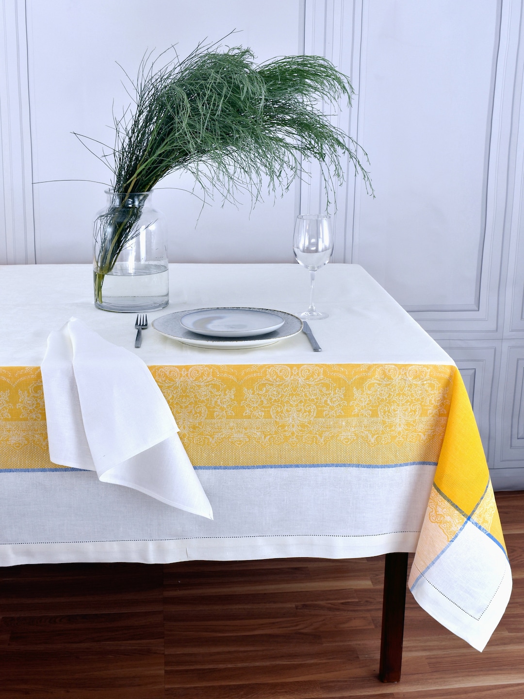Renaissance Elegant Dining Tablecloth. european Jacquard Rectangle ...