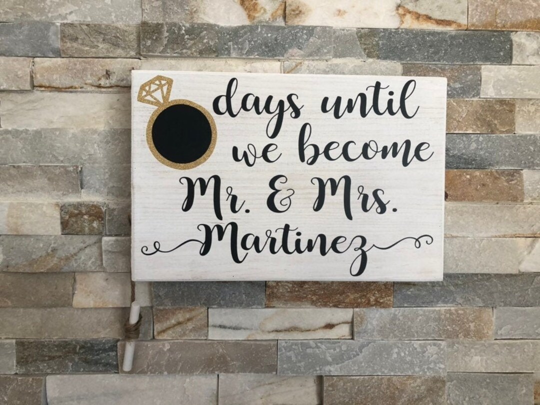 Customized Wedding Countdown Chalkboard Sign / Engagement Gift - Etsy