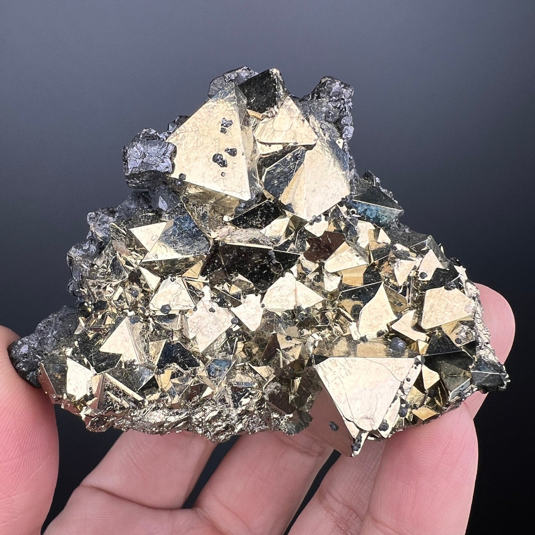 Protection, Enhances and Prosperity... Lustrous Pyrite Crystal and ...