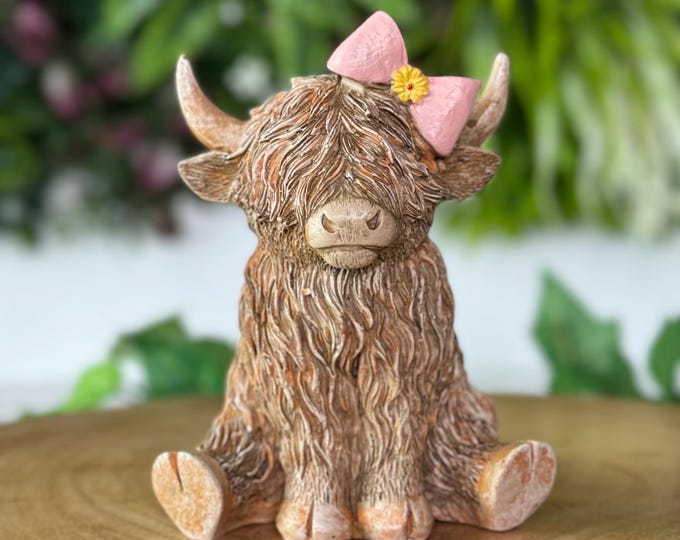 Highland Cow Wearing Pink Bow Resin Ornament - Etsy UK