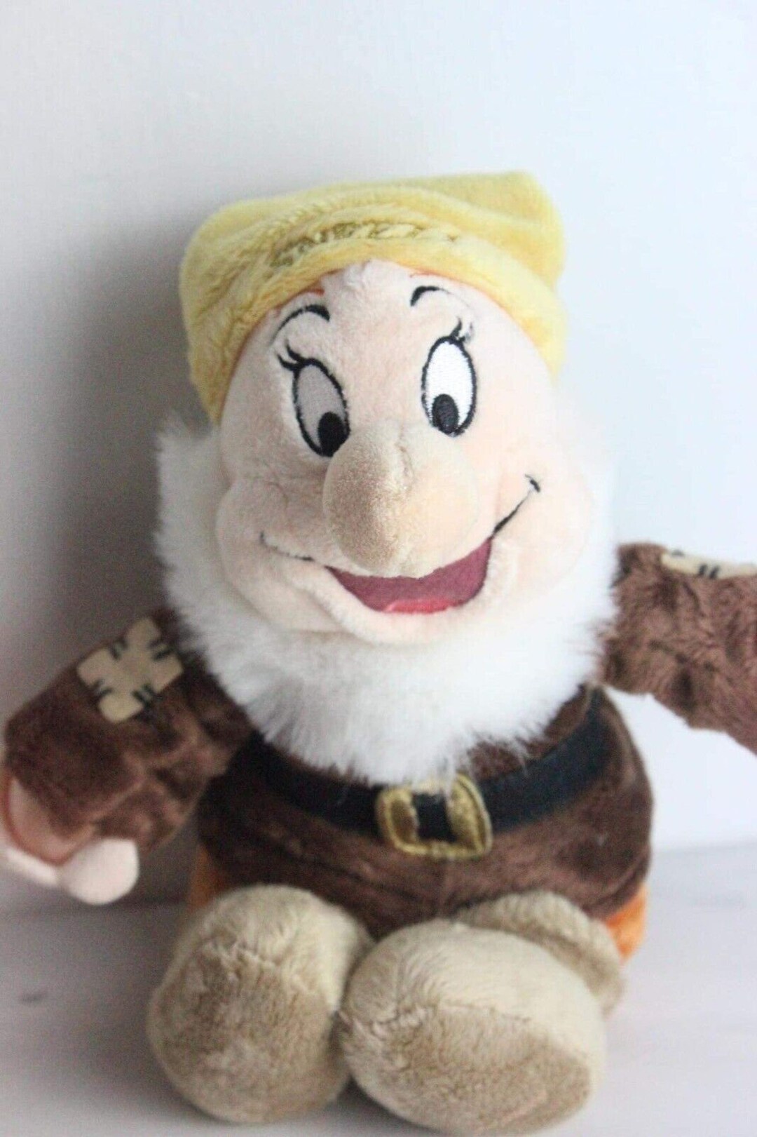 Snow White and the Seven Dwarfs Sneezy 27cm Small Plush - Etsy