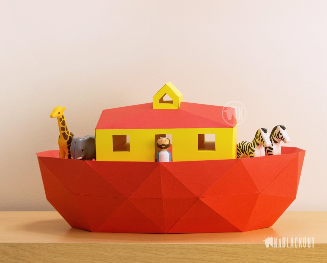 Noah's Ark Papercraft Template, Papercraft Ark, Noahs Ark Decoration ...