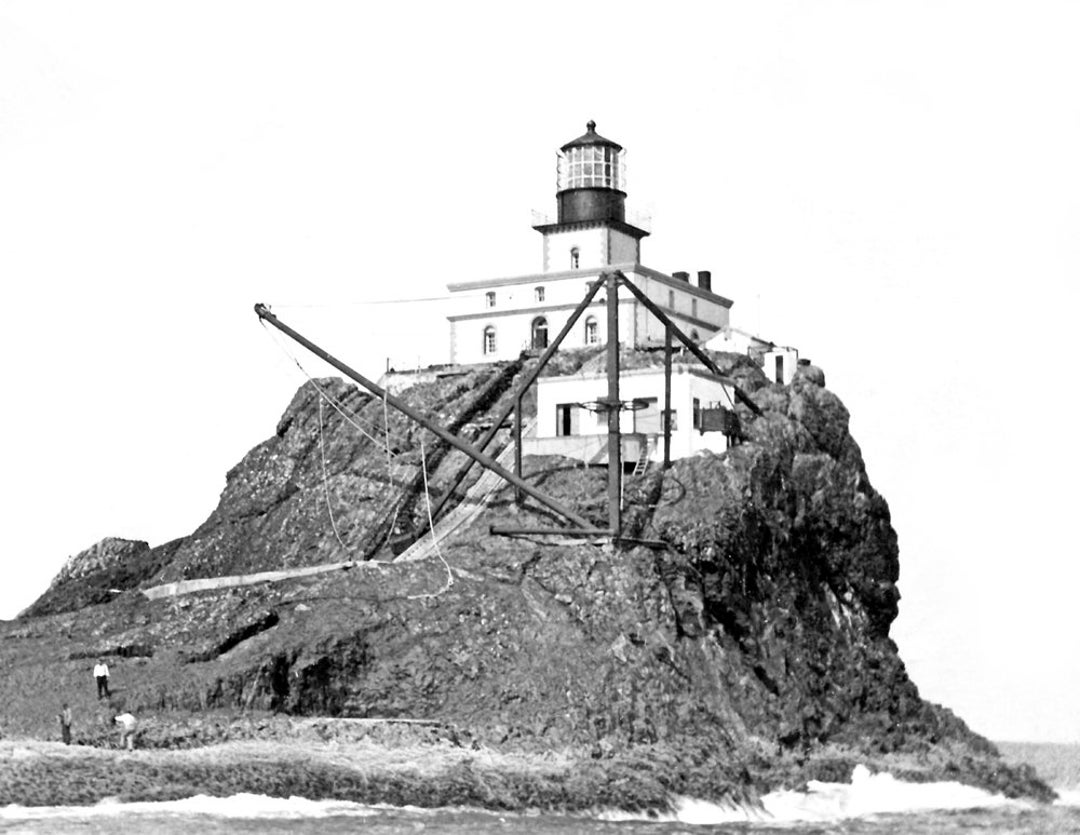 Tillamook Lighthouse, Oregon Vintage Photograph 8.5" X 11" Art Print ...