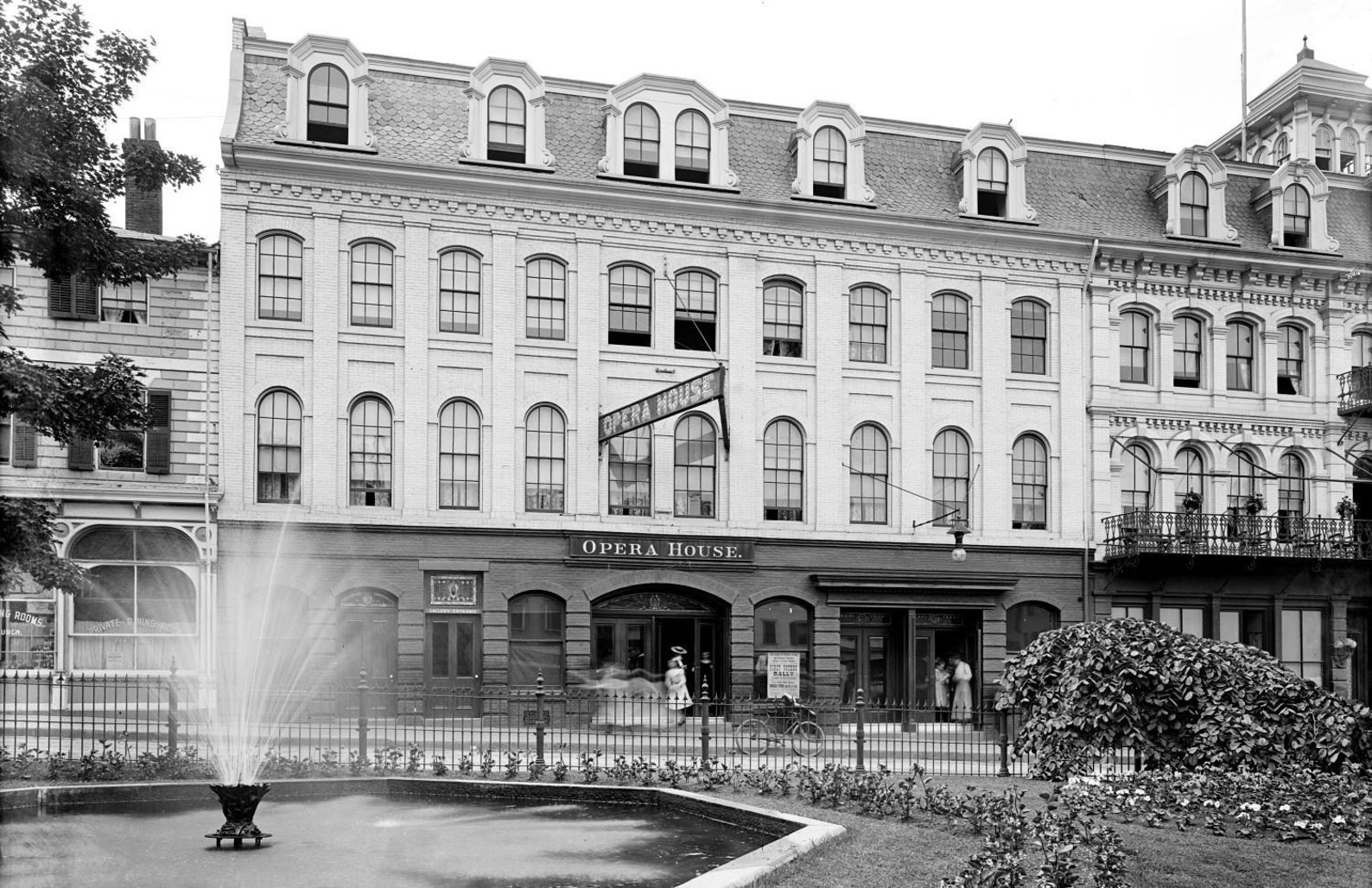 1905 Opera House, Newport, Rhode Island Vintage Photograph 11" X 17 ...