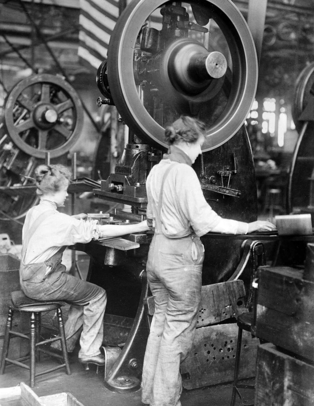 1917 Women Working Machine Shop, Detroit Vintage Photograph 8.5 X 11 ...