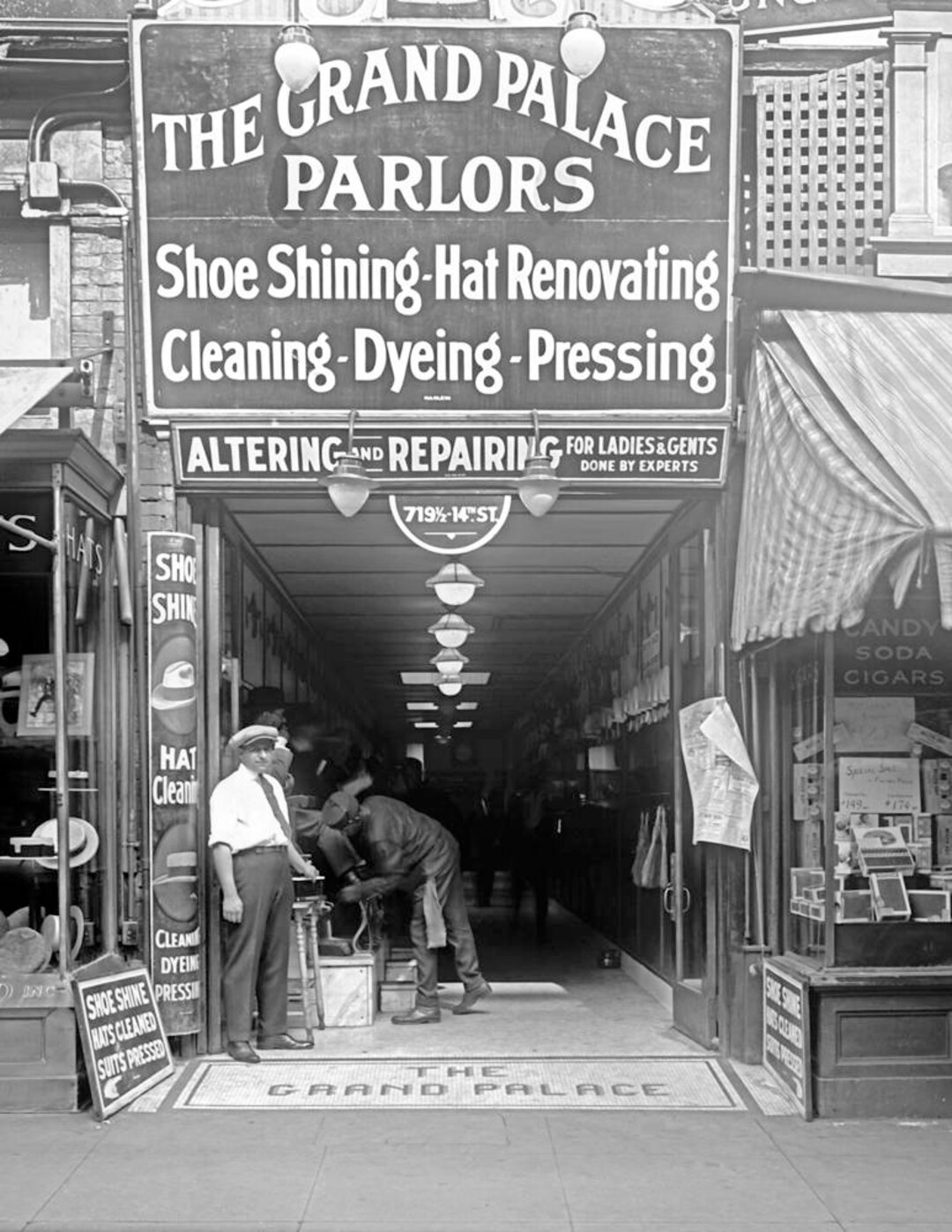 1922 Grand Palace Shoe Shining Parlor, DC Vintage Photograph 8.5 X 11 ...