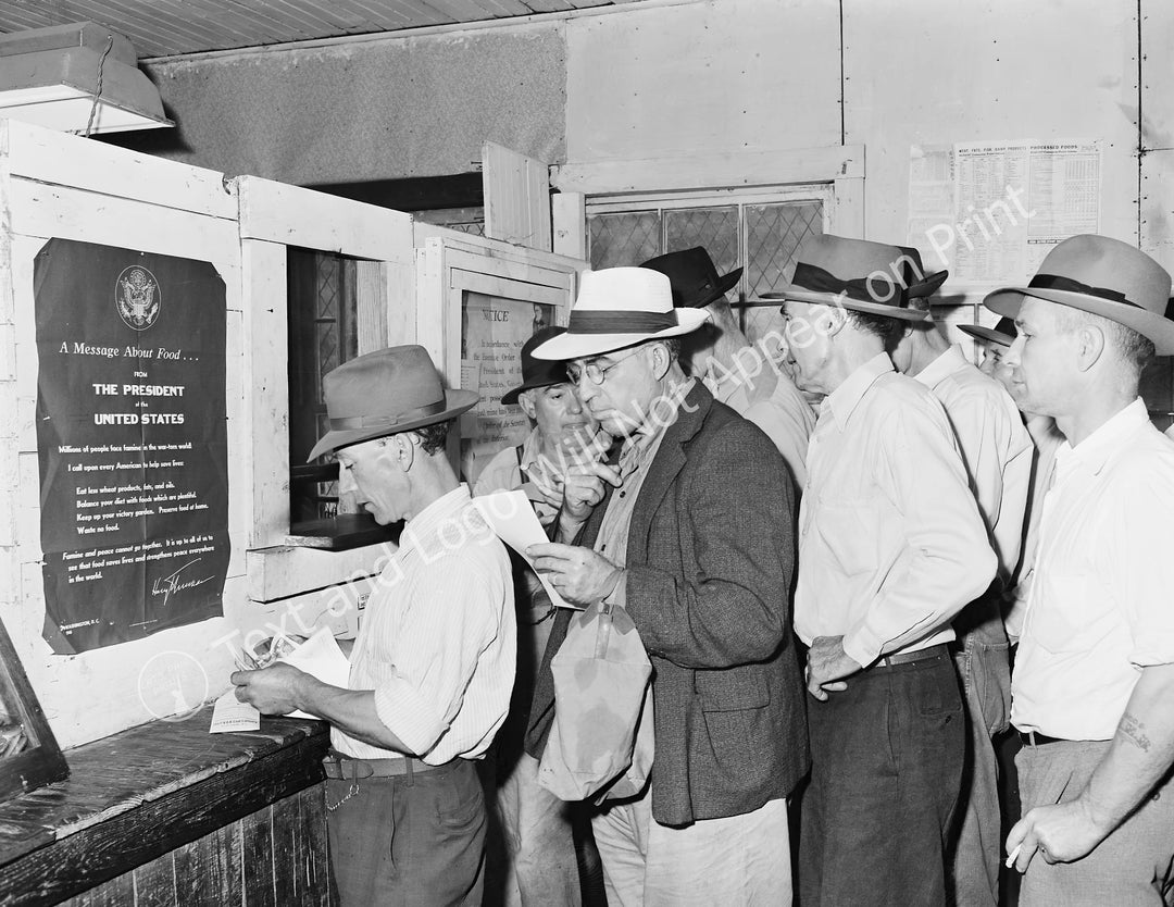 1947 Pay Window, Clover Gap Mine, Lejunior, Kentucky Vintage Old Photo ...