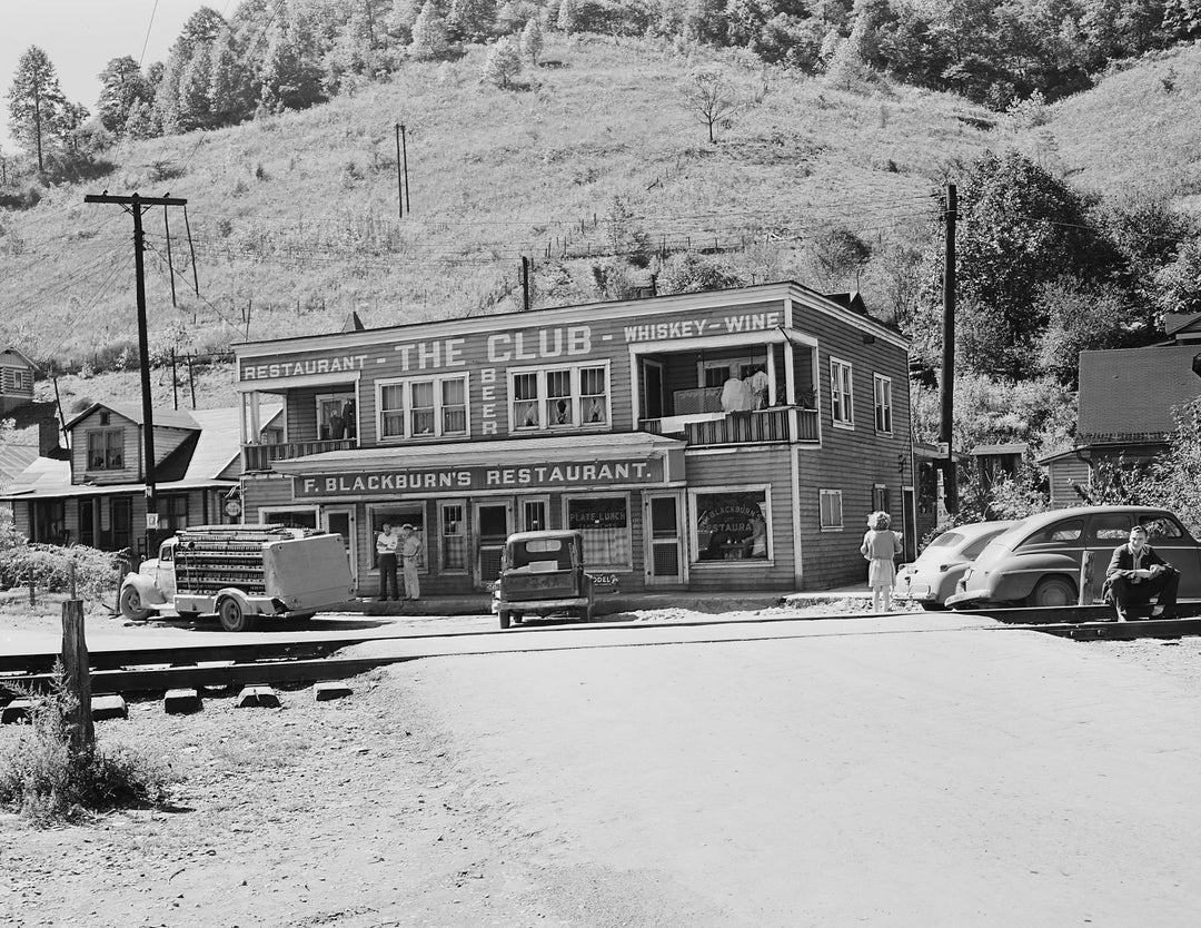 1947 Restaurant and Liquor Store, Wheelwright Junction, Kentucky ...
