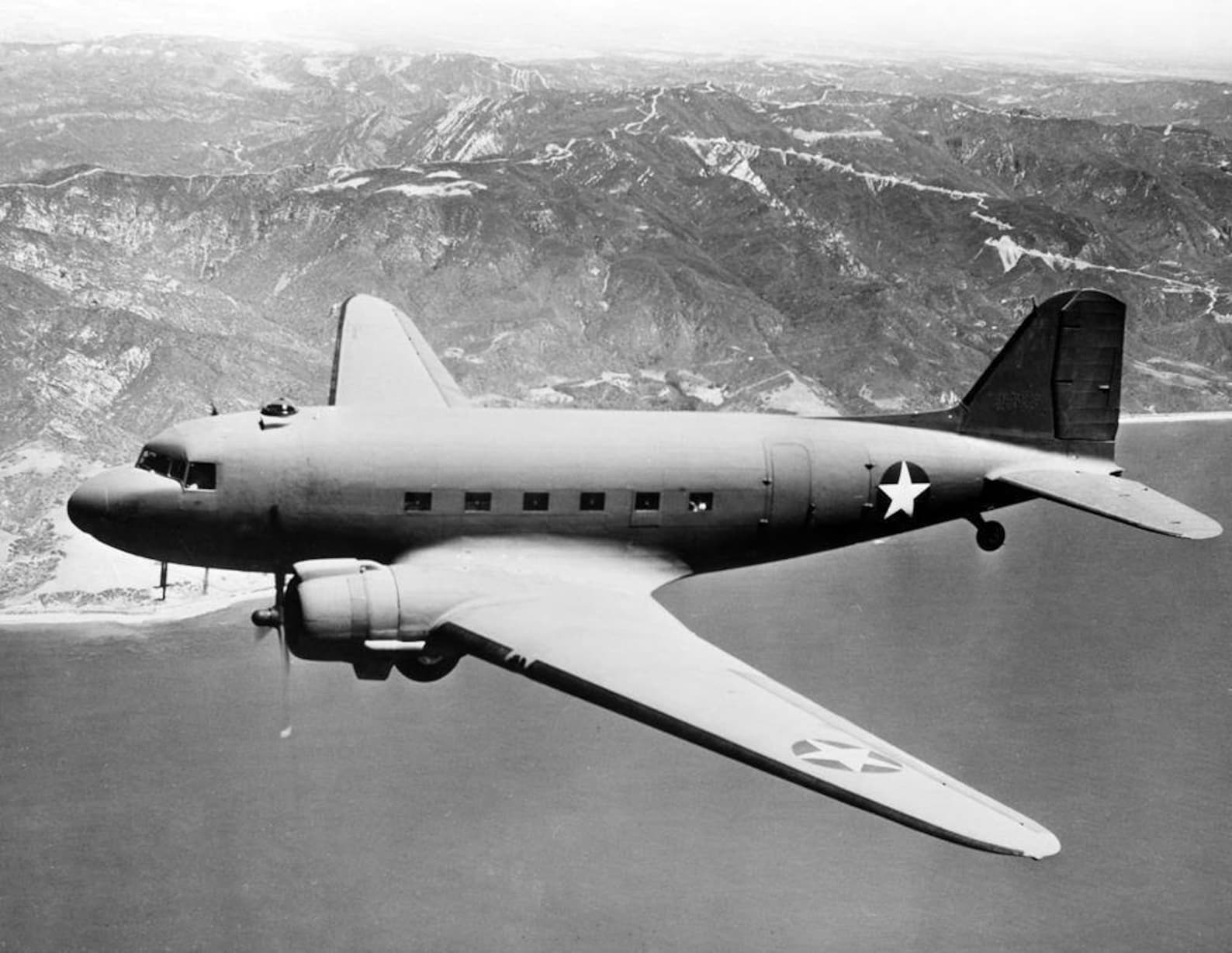 1943 Douglas C-47 Transport Airplane Vintage Photograph | Etsy