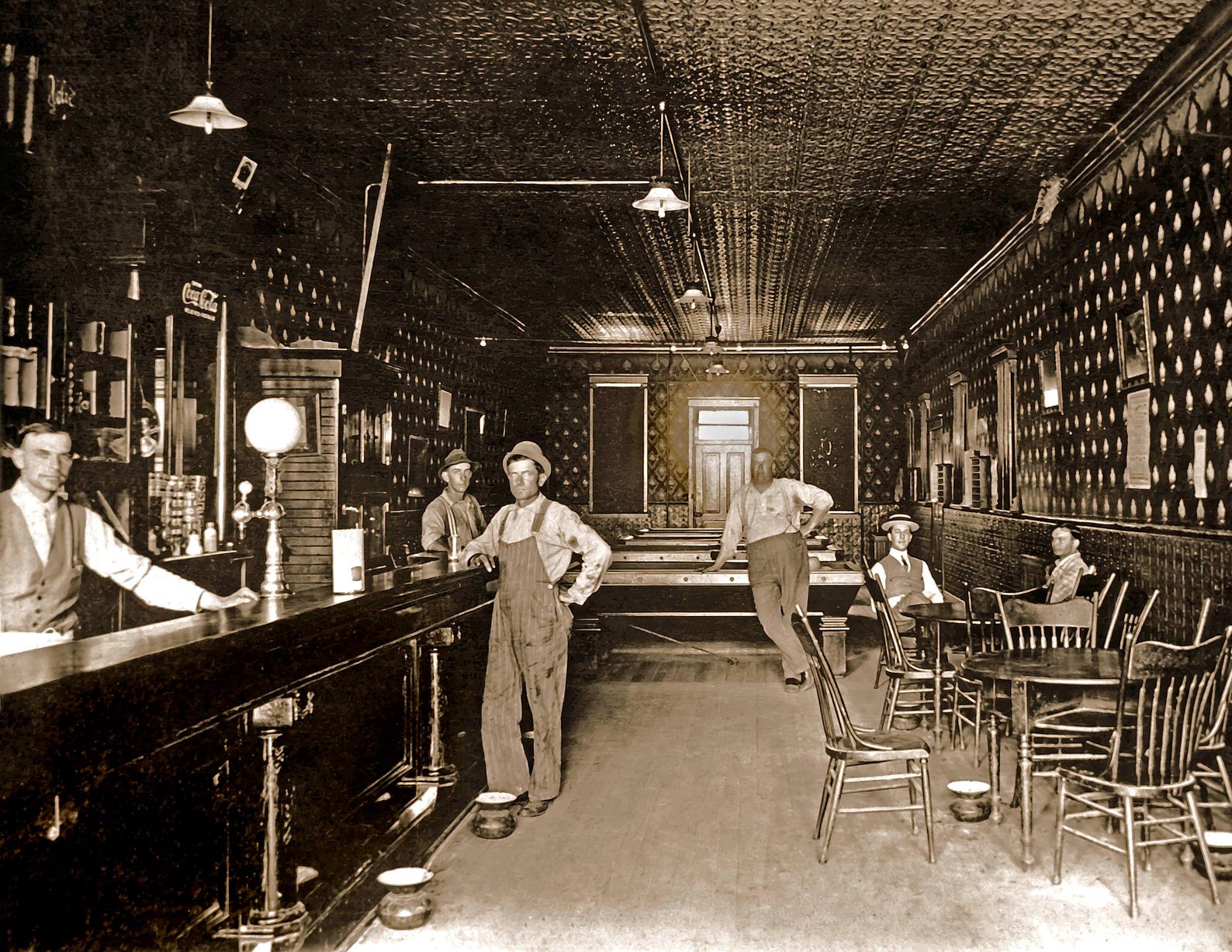 1890-1910 Behling Pool Room & Saloon, Michigan Vintage Photograph ...