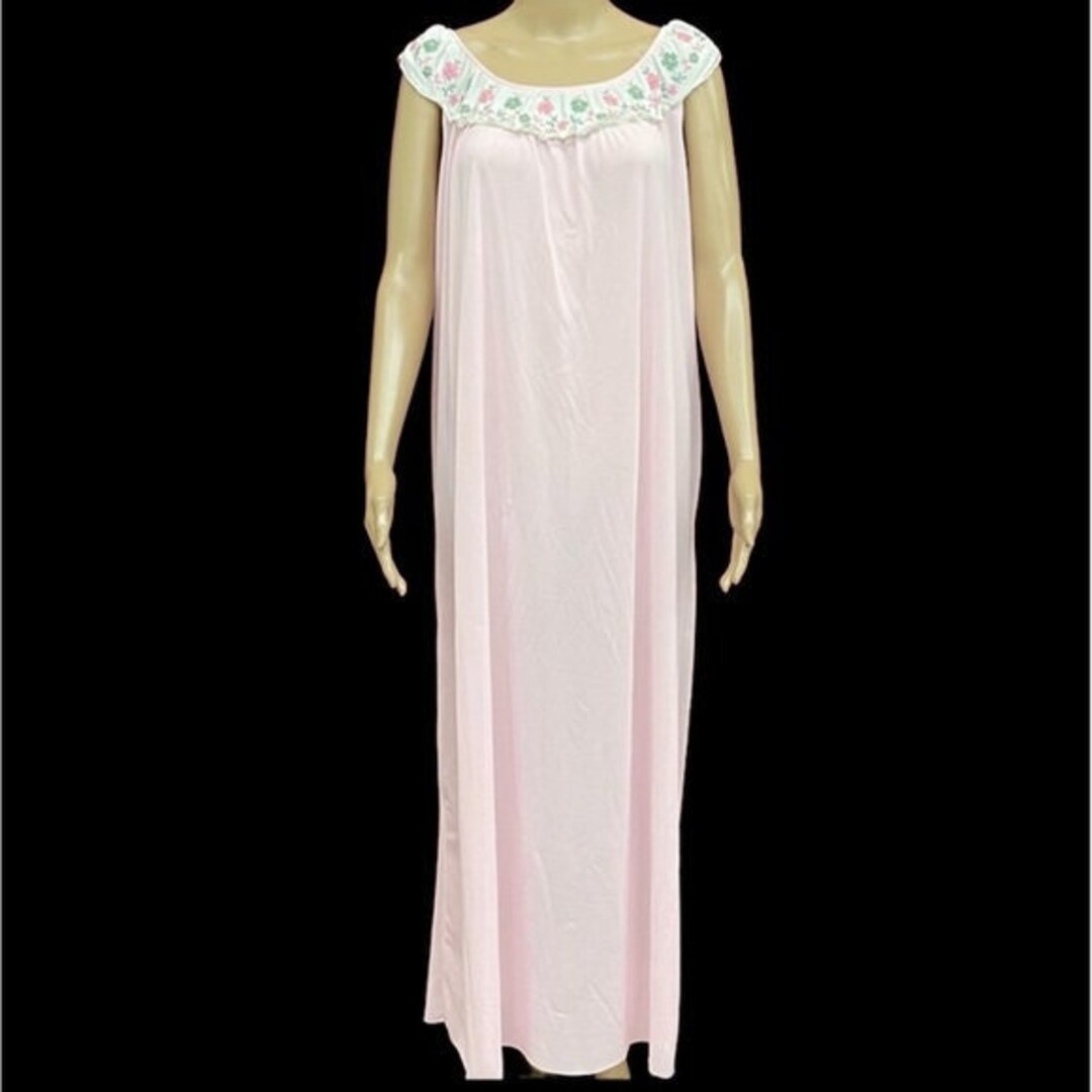 Vintage Pink Floral Appliqué and Lace Nightgown - Etsy
