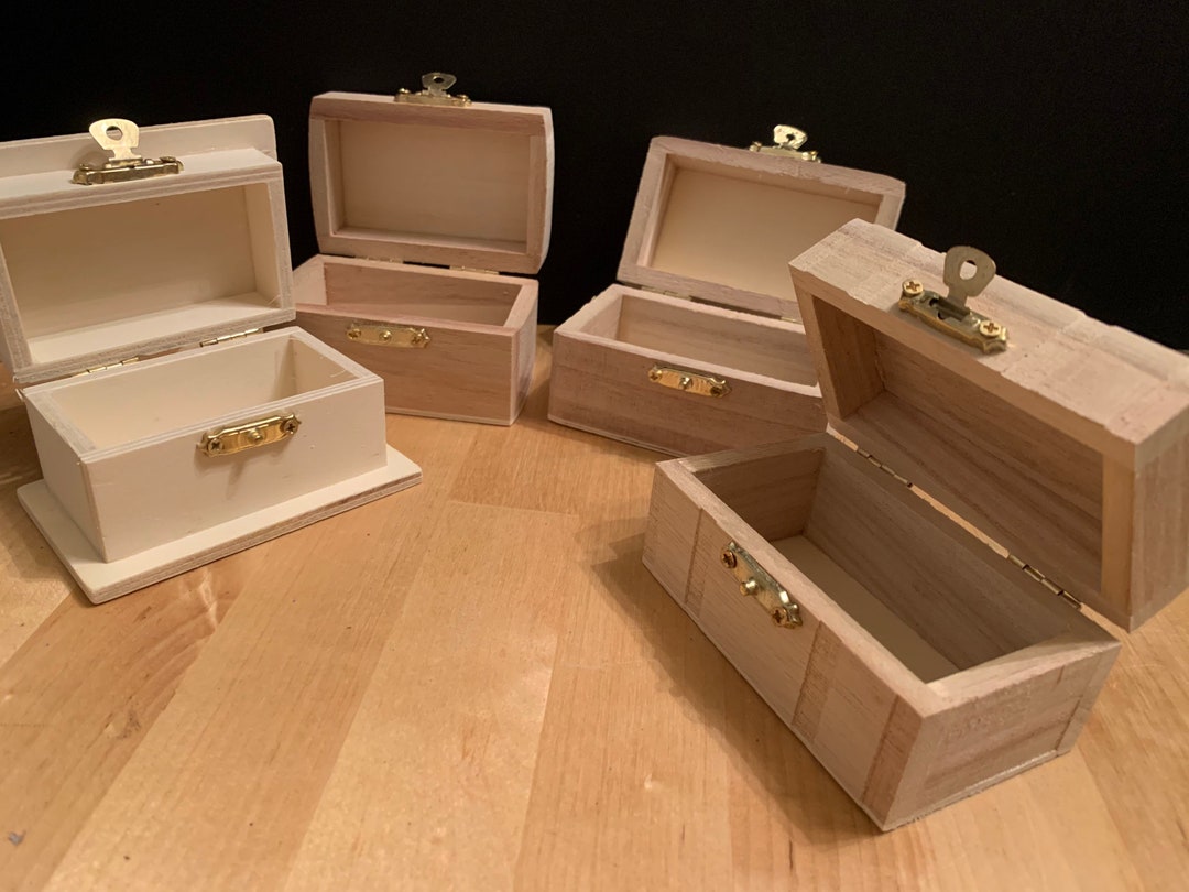 Little Wooden Jewelry Box, Gift Box, Trinket Box, Small Treasure Box ...