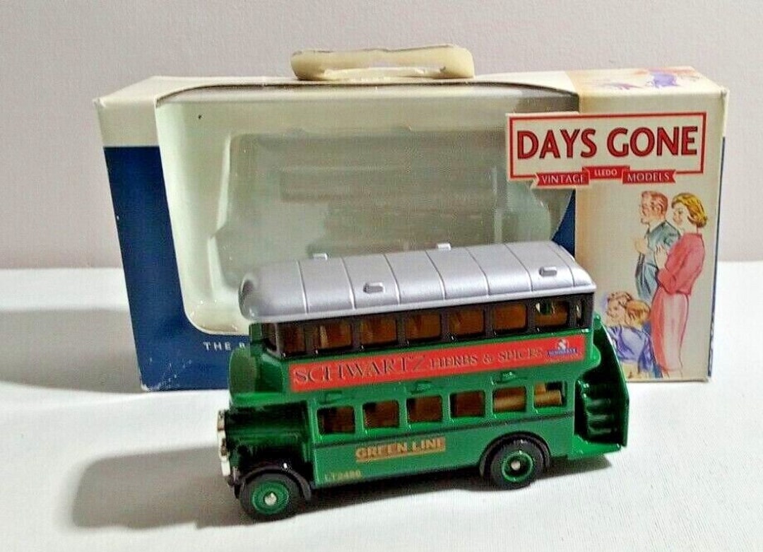 Lledo Days Gone 2001 AEC Regent Bus Green Line Route Clapham Schwartz ...