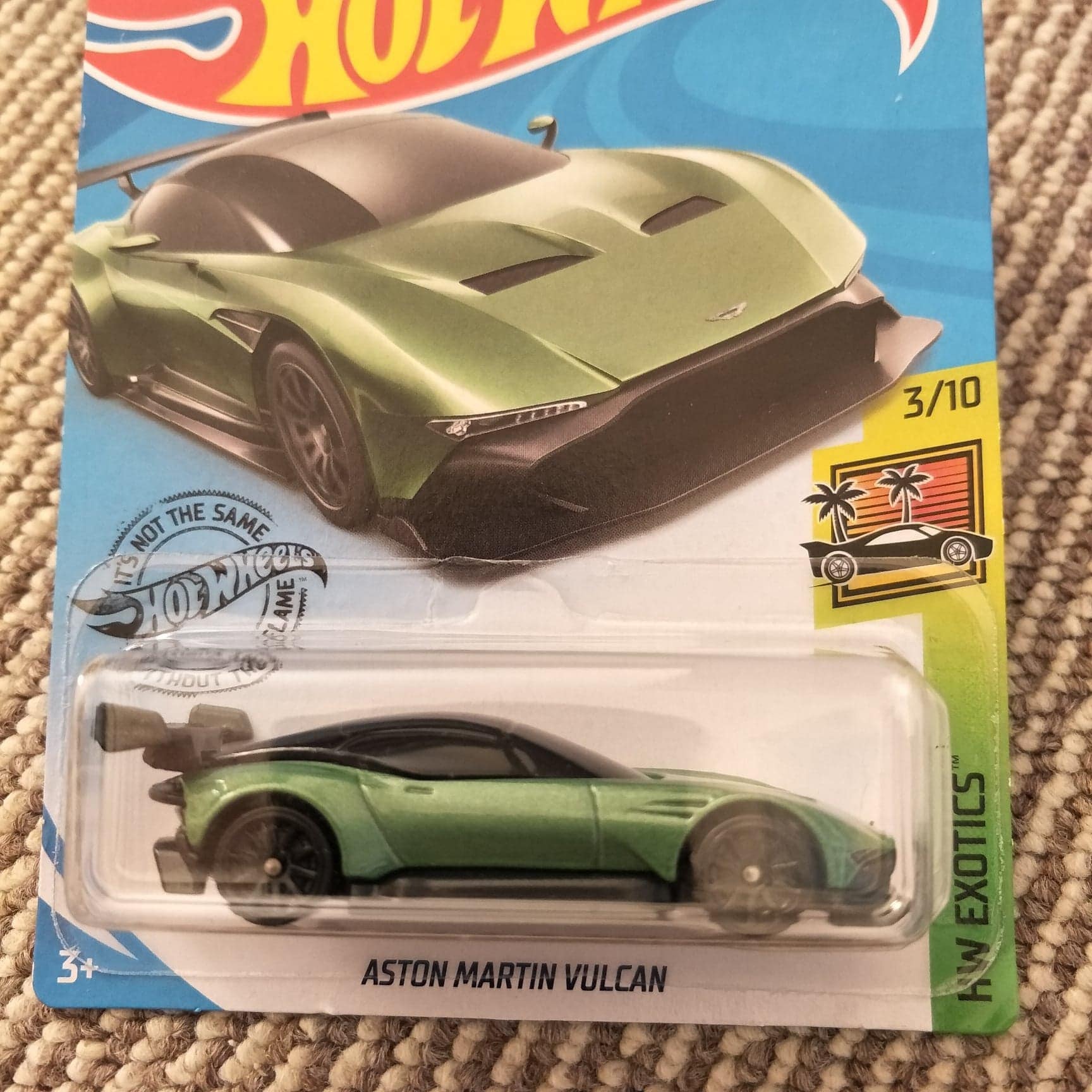 Toys Role Playing Miniatures Toys & Games Hot Wheels Aston Martin ...