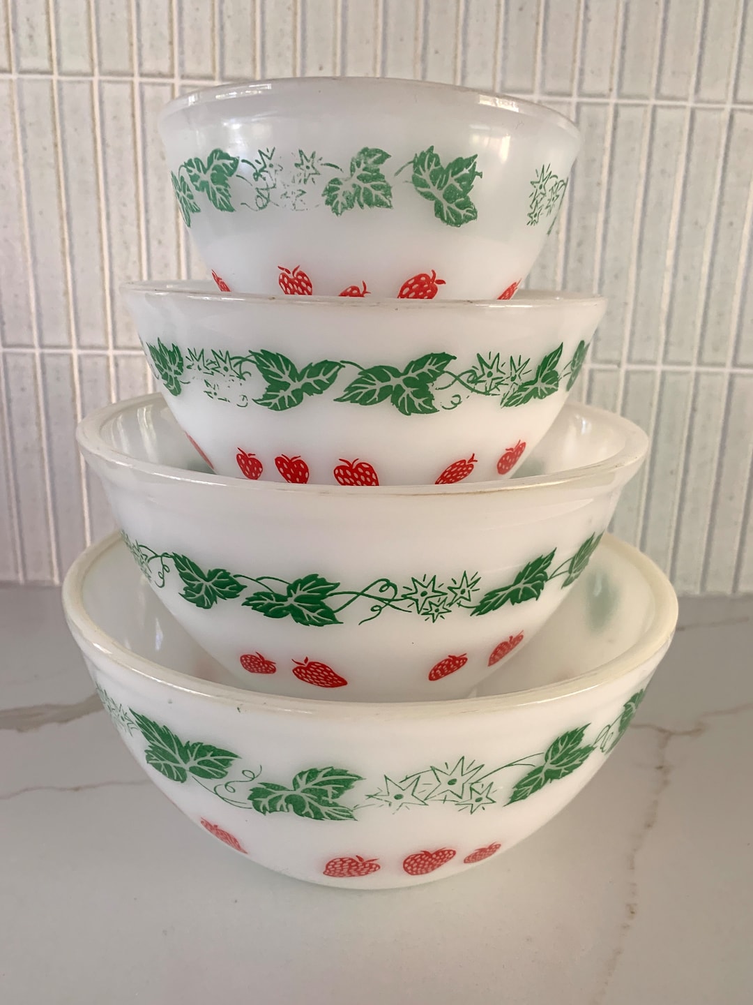 Agee Pyrex Strawberry Nesting Bowl Set - Etsy