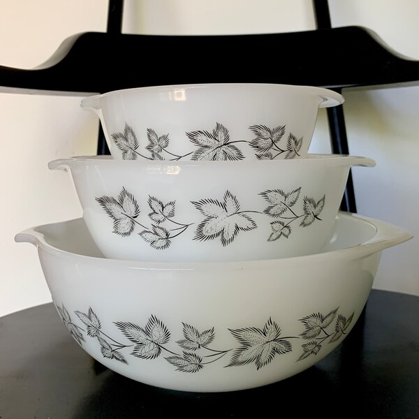Agee Pyrex Bowl - Etsy