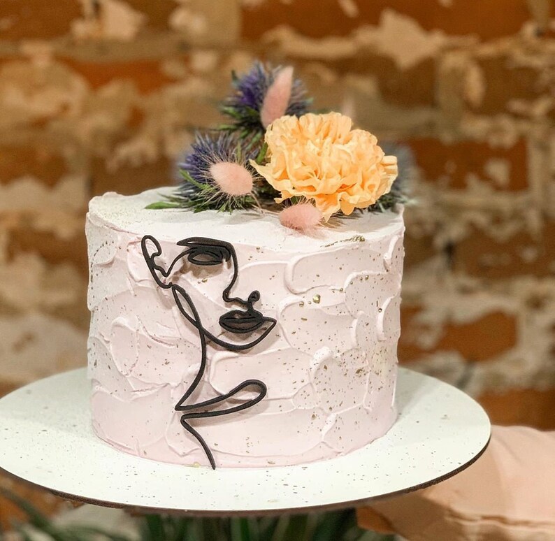 Birthday Girl Cake Topper Silueta de mujer sentada con - Etsy España