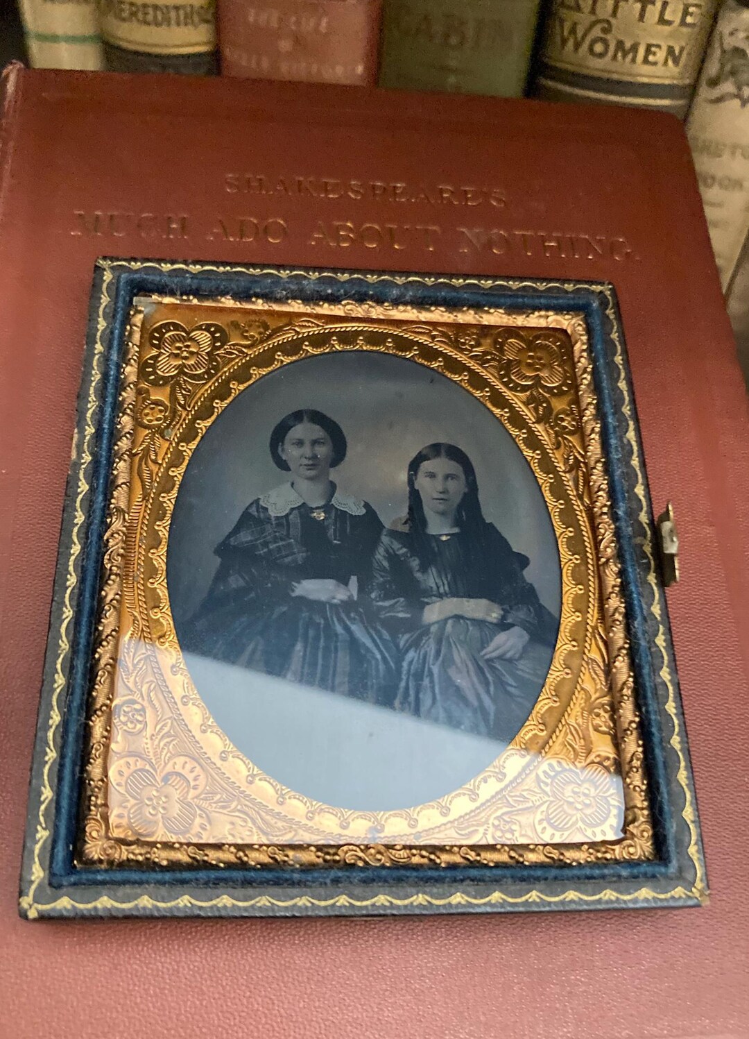Sisters Expecting • Ambrotype • Sixth Plate • Cased Photograph • 1850's ...