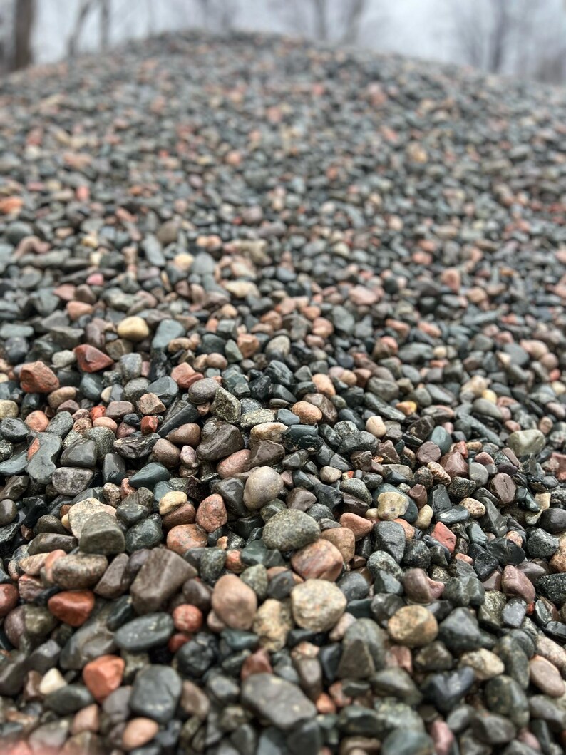 Blue River Round Stone #57 1 Gallon Bag - Etsy