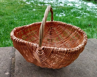 Foraging basket | Etsy