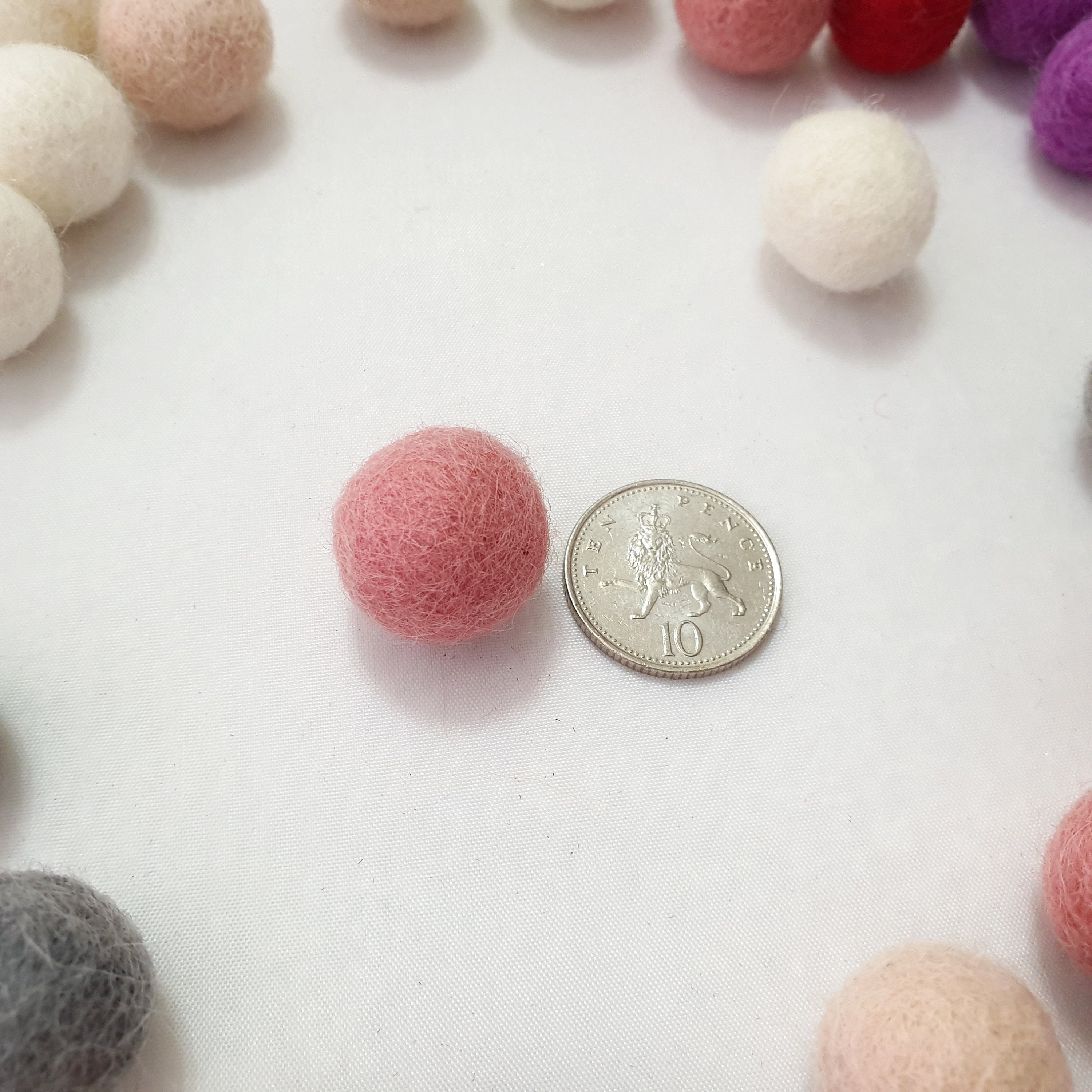 Rainbow Pom Pom Flowers, Felt Ball Bouquet Room Decor - Etsy