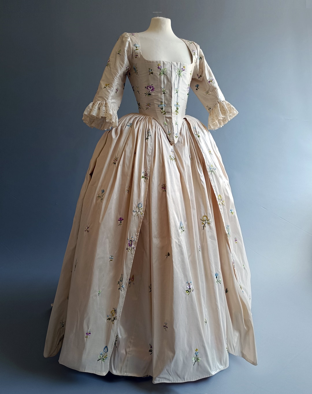 Robe a La Anglaise Dress Gown 18th Century Reenactment Marie Antoinette ...