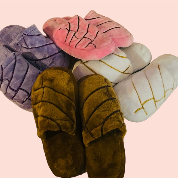 Concha Slippers - Etsy