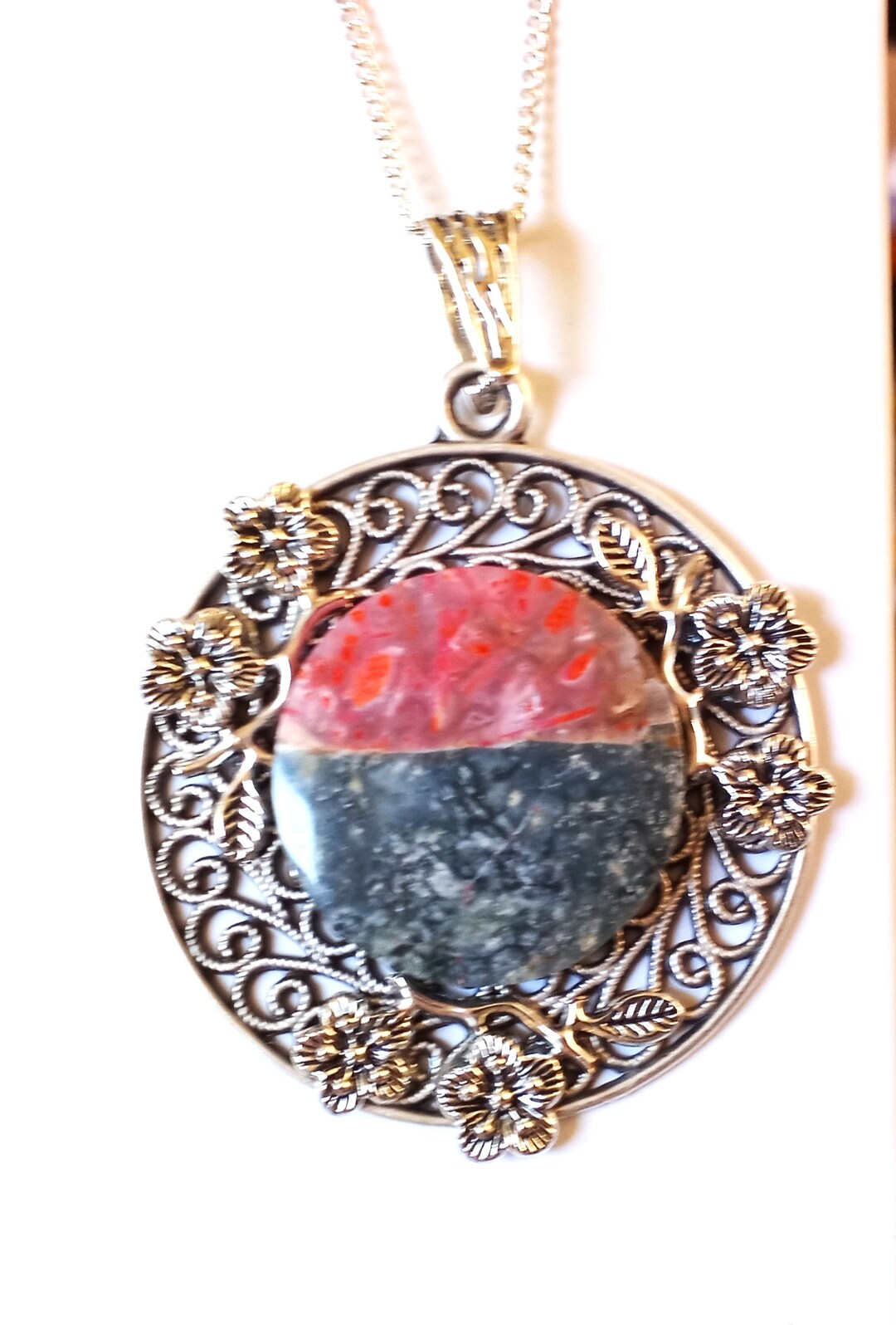 20" Bumblebee Agate Round Cabochon Necklace on Silver Plated Setting ...