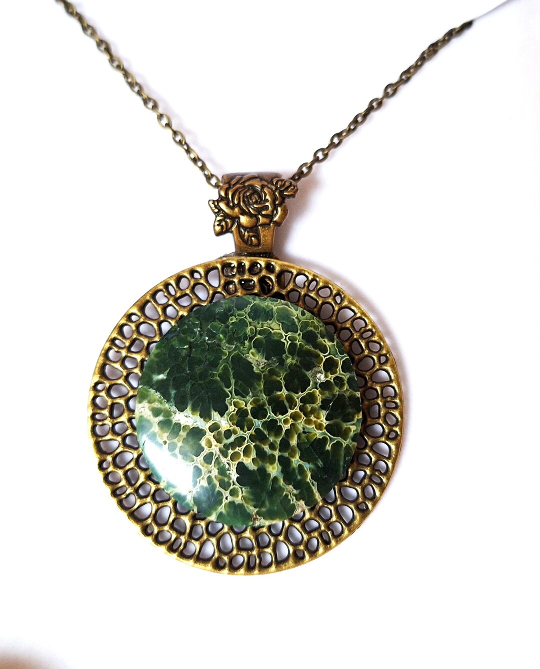 20" VERY RARE Gorgeous Green Plume From Island of Ternate Necklace on ...