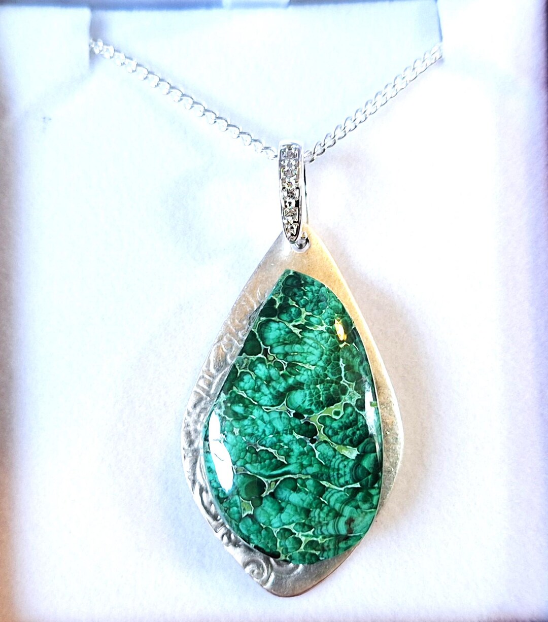 20" Beautiful Chatoyant Malachite on Silver Plated Setting and Sterling ...