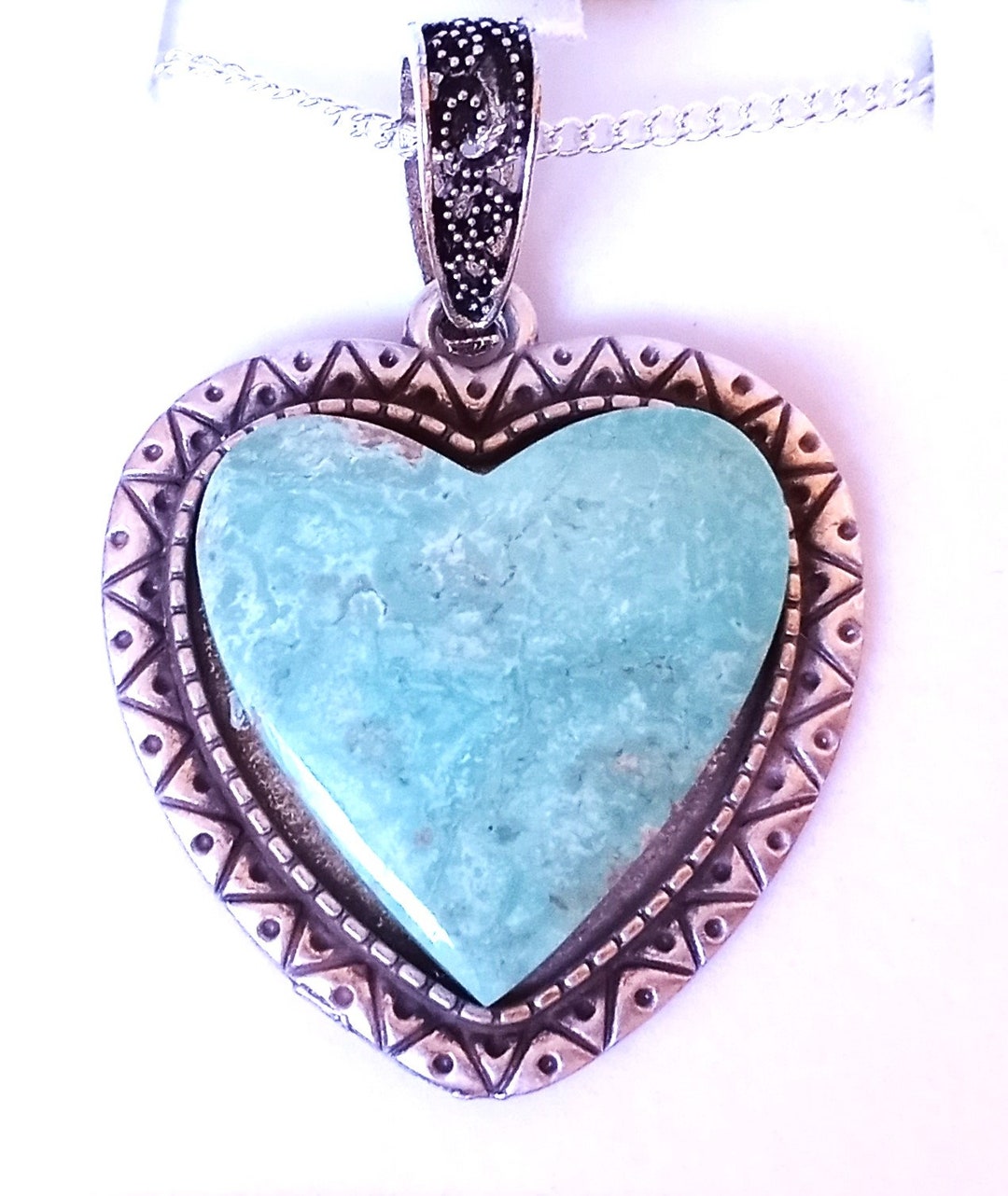 20" Turquoise Heart Mona Lisa From the Arkansas Mine on Silver Setting ...