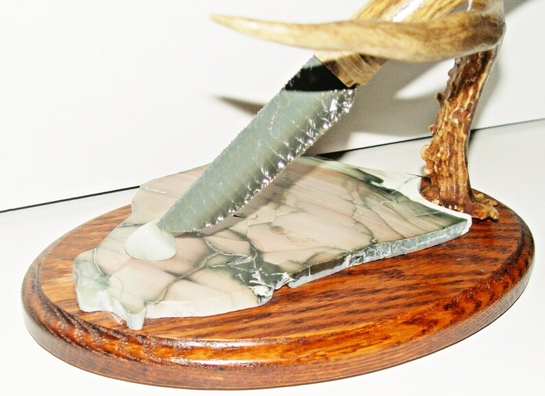 Rare Burns Green Knapped Knife With R2 Custom Handle & Display - Etsy