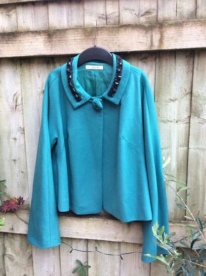 Vintage Jesire Skirt Suit Says Size 6 More Like a 10. Jacket is Wool ...