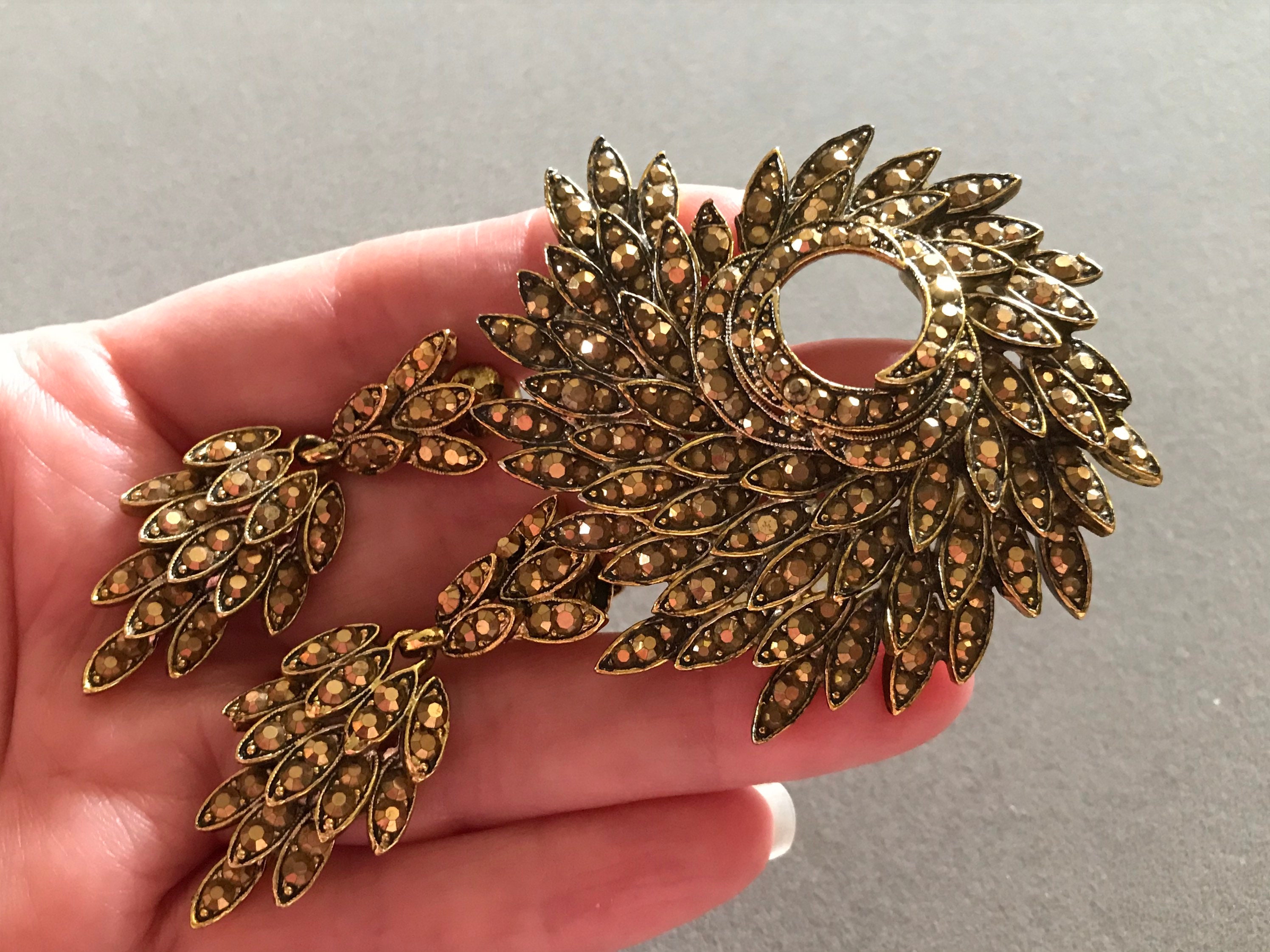HOLLYCRAFT Swirl Brooch & Dangle Clip on Earrings Demi Parure - Etsy UK