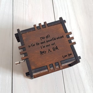 Christmas Gift Music Box Mechanical Music Box Music Box Handle Wooden ...