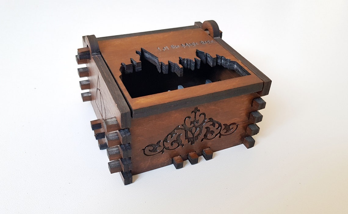 Christmas Gift Music Box Mechanical Music Box Music Box Handle Wooden ...